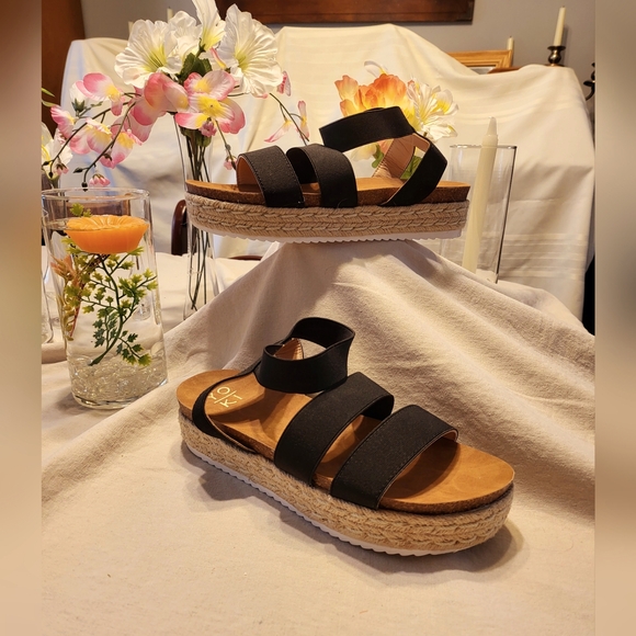 Yoki | Shoes | Nib Yoki Chiara Espadrille Platform Sandal Sz 75 | Poshmark